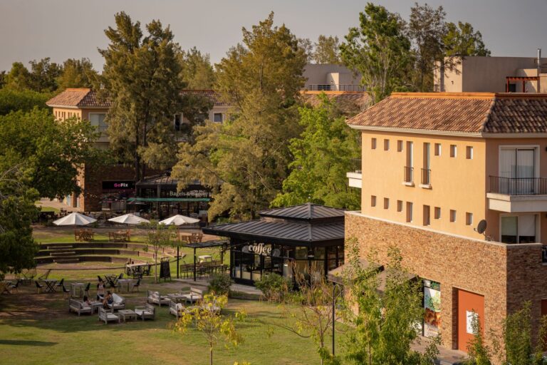 Pueblo Caamaño - BMA